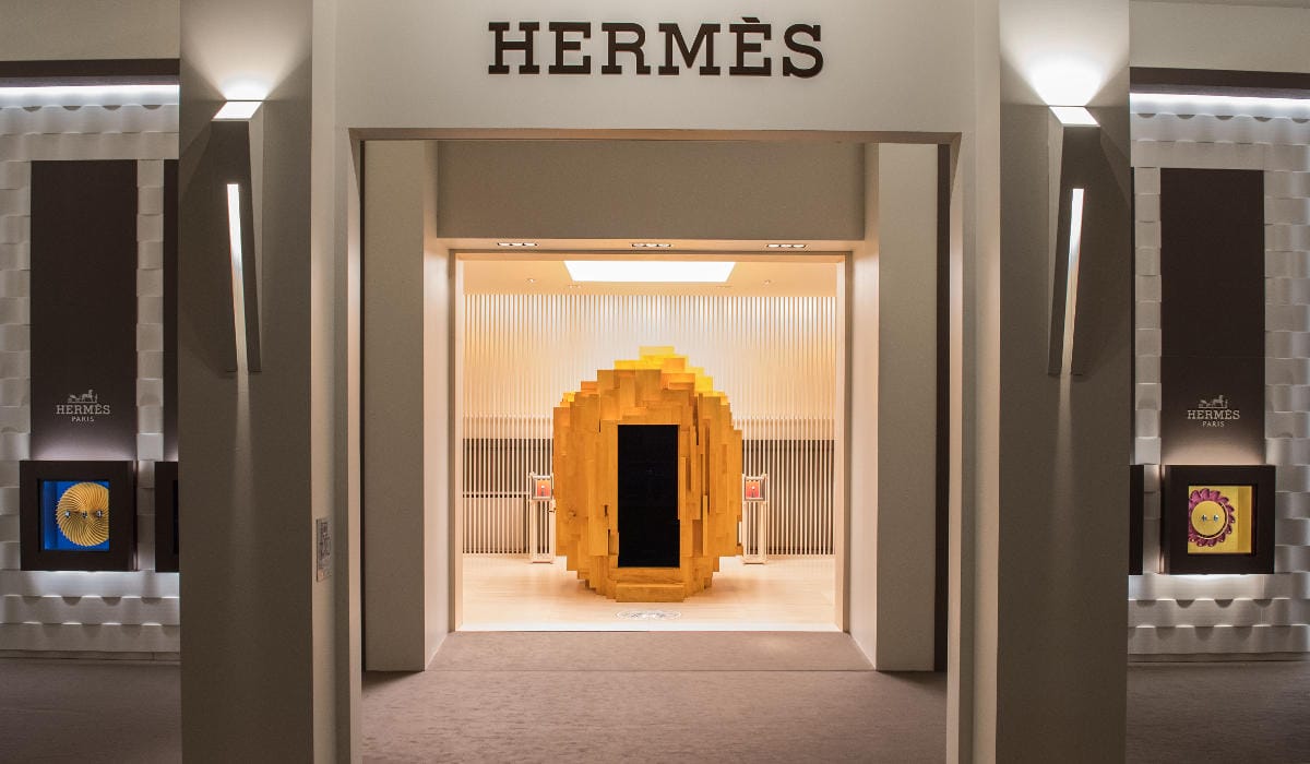 A Look At The Coolest Exhibition Spaces At SIHH 2018 - The Peak Malaysia