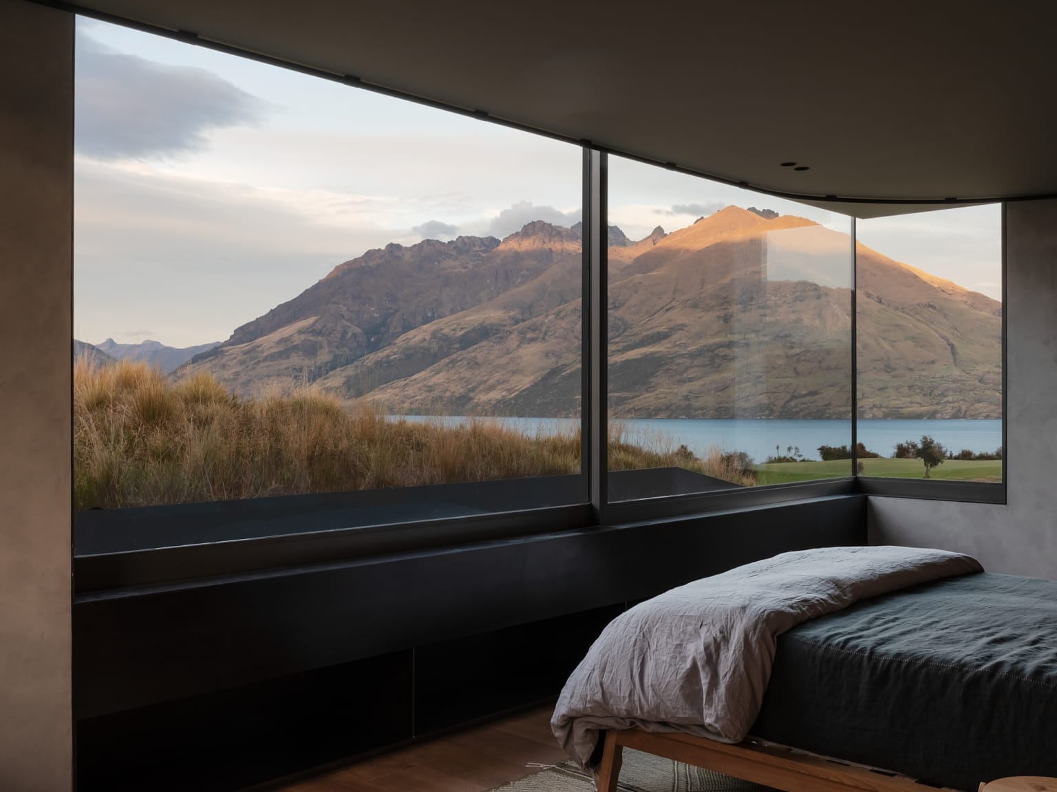 Hove Into View: Matagouri House In Queenstown | The Peak Malaysia